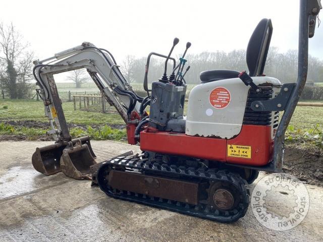 Mini bagri TAKEUCHI TB1O8T / deranjaarsim@gmail.com rablj...